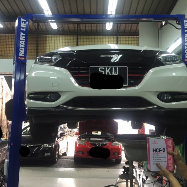 Honda HCF-2 Transmission Oil, Car Accessories, Accessories on Carousell