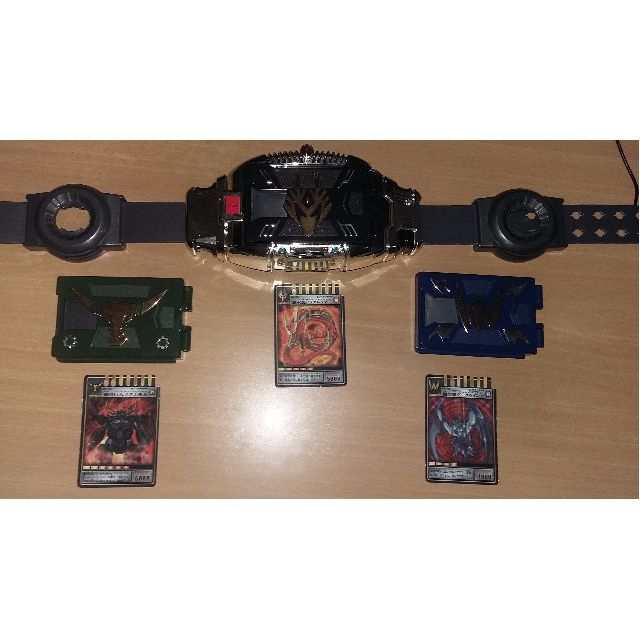 Kamen Rider Ryuki - DX V Buckle Henshin Belt, Hobbies & Toys, Toys ...