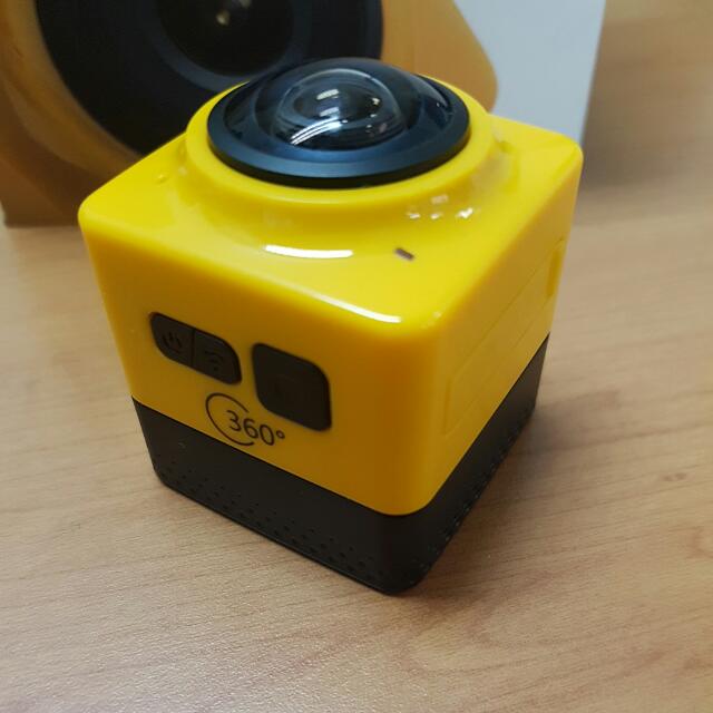 (Reserved)Cube 360 Panorama Camera, Photography, Cameras on Carousell