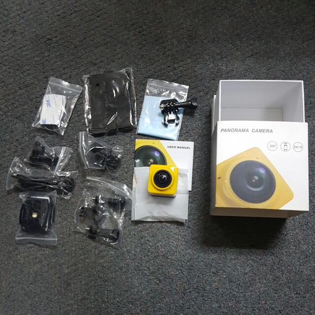 (Reserved)Cube 360 Panorama Camera, Photography, Cameras on Carousell