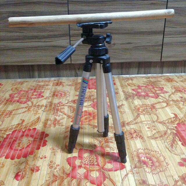 tripod bird stand/perch, Pet Supplies, Homes & Other Pet Accessories on Carousell