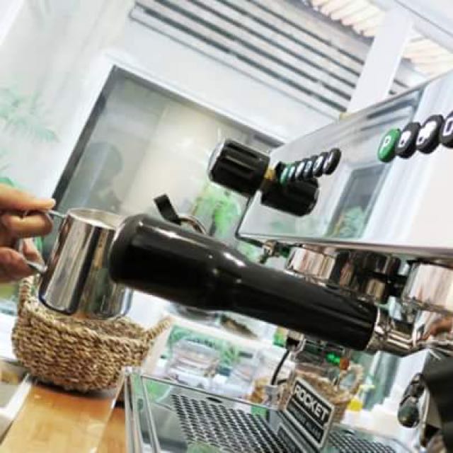 2 Group ROCKET BOXER, TV & Home Appliances, Kitchen Appliances, Coffee ...