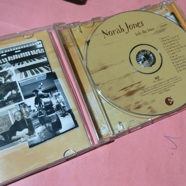 CD of Norah Jones, Hobbies & Toys, Music & Media, CDs & DVDs on Carousell