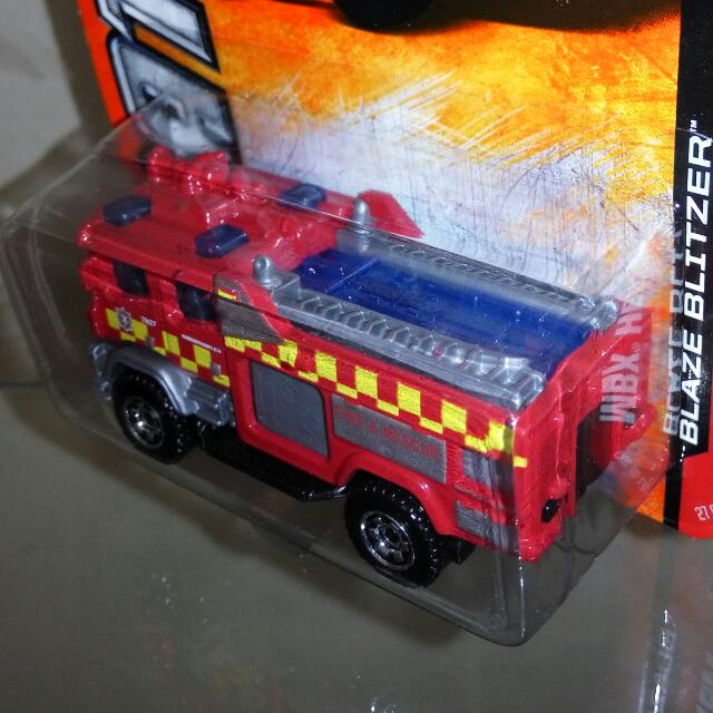 Matchbox blaze blitzer With Blue Translucent Windows & Back Ladder ...