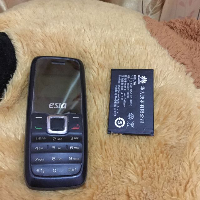 Esia Phone, Telepon Seluler & Tablet di Carousell