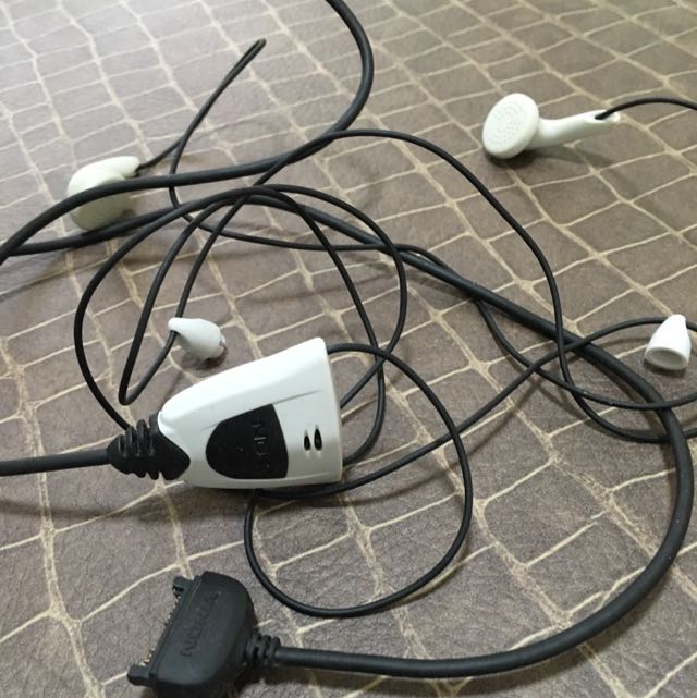 Old Nokia Original Headphone, Mobile Phones & Gadgets, Mobile & Gadget ...
