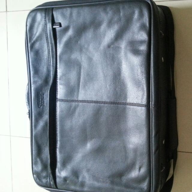 Cellini Travel Briefcase, Men's Fashion, Bags, Briefcases on Carousell