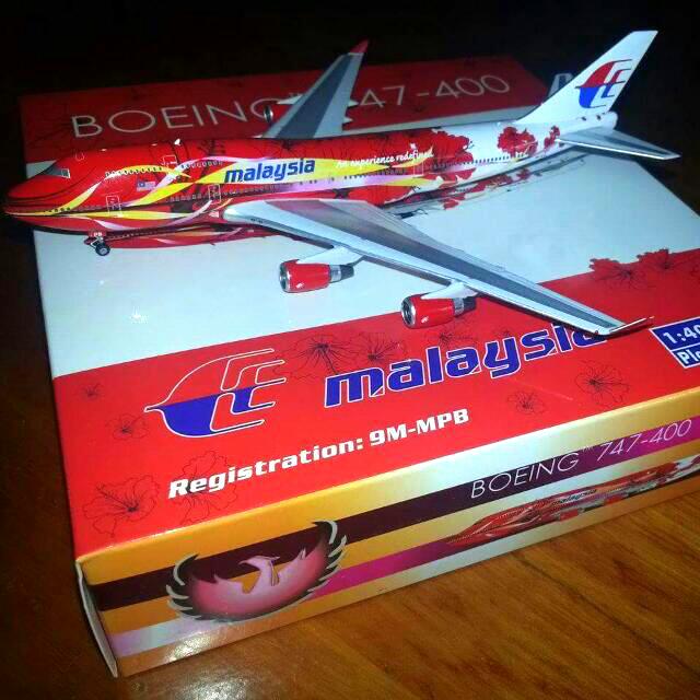 MAS 747-400 Hibiscus Livery, Hobbies & Toys, Toys & Games on Carousell