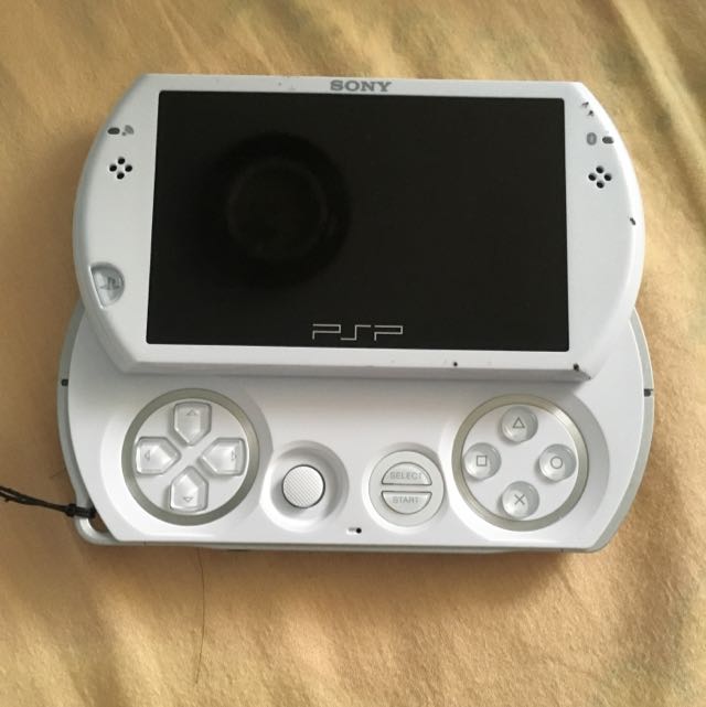 PSP GO, Video Gaming, Video Game Consoles, PlayStation on Carousell