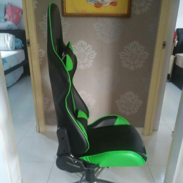 Gaming Chair, Furniture & Home Living, Furniture, Chairs on Carousell