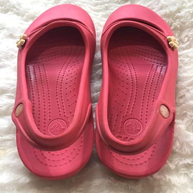 Pink Flower Crocs, Fesyen Wanita, Sepatu di Carousell