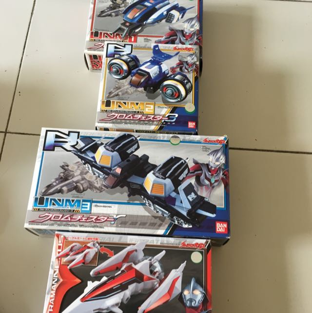 Ultraman Aeroplane Toy Bandai Plane Japan, Hobbies & Toys, Toys & Games ...