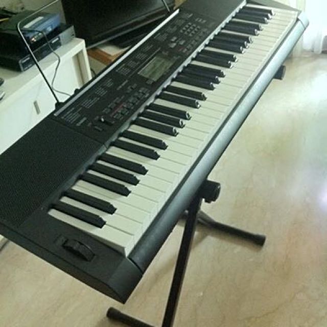 Casio CTK-3200 Keyboard, Hobbies & Toys, Music & Media, Musical Instruments on Carousell