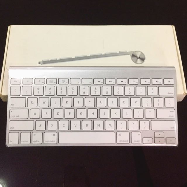 Apple Wireless Keyboard, Computers & Tech, Laptops & Notebooks on Carousell