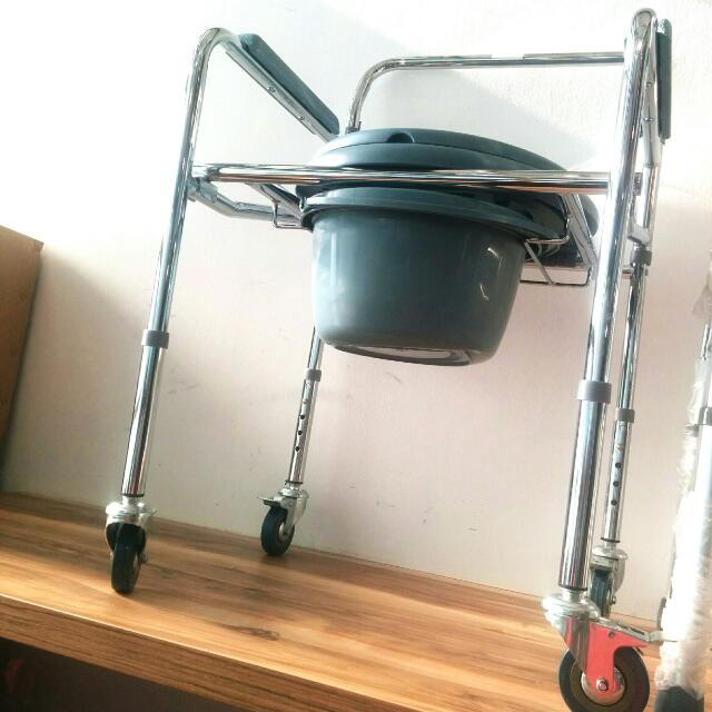 Foldable/Height Adjustable Mobile Commode with 4 Wheels Locks, Bulletin ...