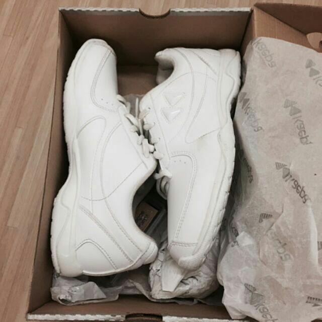 Kaepa Cheerleading Shoes, Women's Fashion, Footwear, Sneakers on Carousell