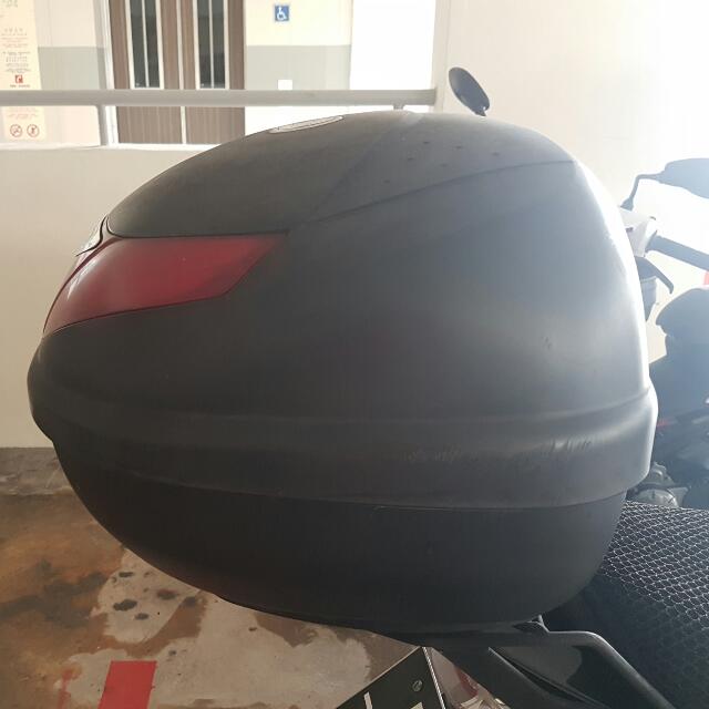 Givi Motorcycle Box, Car Accessories on Carousell