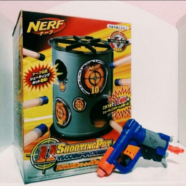 NERF N-Strike Eleven shooting pot and NERF N-Strike Elite Jolt Blaster ...