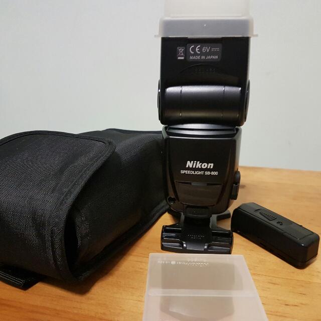 (Sold!) Nikon SB800 With SD800 and Pouch, Photography, Cameras on Carousell