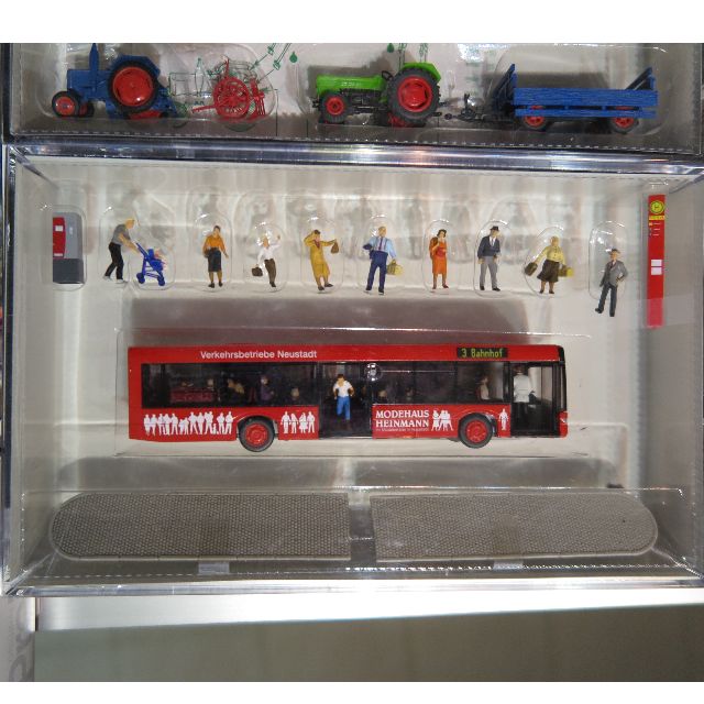 H0-/ N-Figurines for terrarium design, photography and model train ...