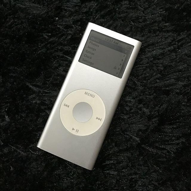 Apple IPod Nano 2GB with JBL Docking Speaker, Audio, Portable Audio ...