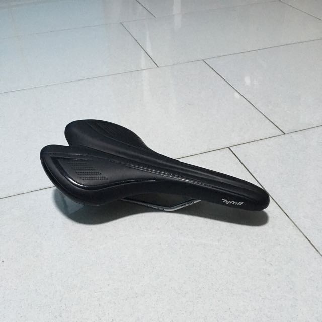 Tyrell Saddle (Price Reduced!), Sports Equipment, Bicycles & Parts ...