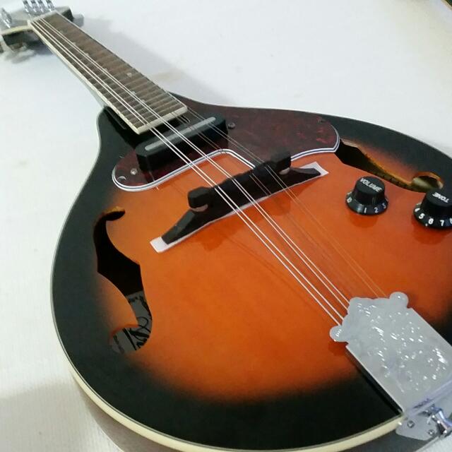 Aria Mandolin, Music & Media, Music Instruments on Carousell