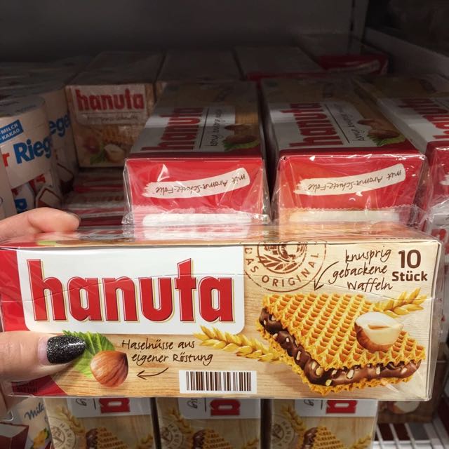 Hanuta Waffel, Food & Drinks, Chilled & Frozen Food on Carousell