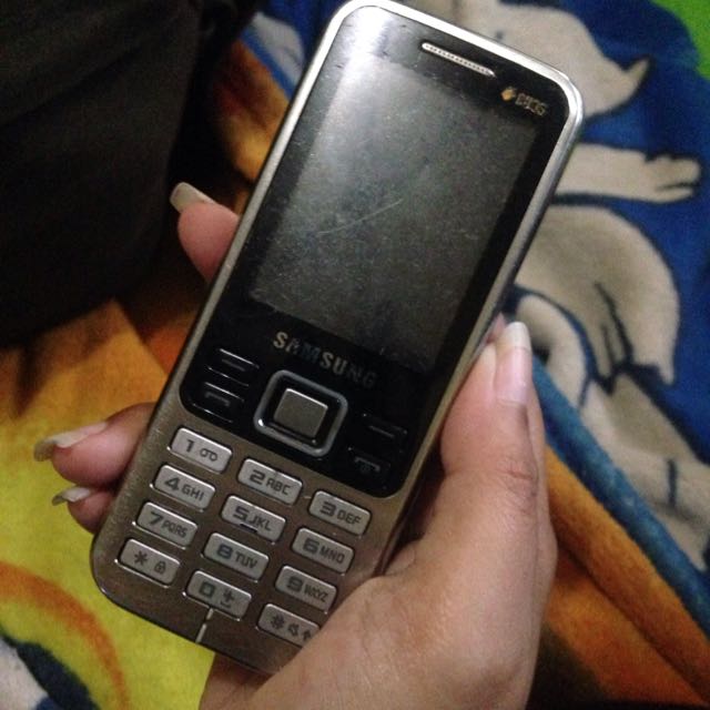 samsung duos keypad, Telepon Seluler & Tablet di Carousell