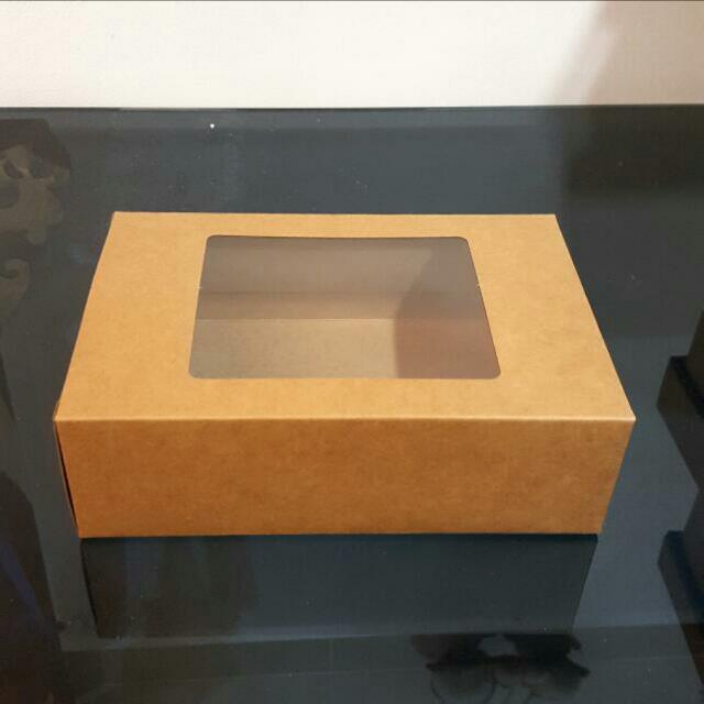 Cardboard Giftbox With Window, Hobbies & Toys, Stationery & Craft ...