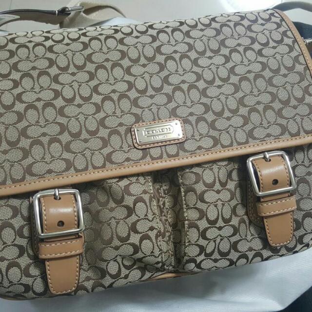 Coach F70283 Messenger Bag, Women's Fashion, Bags & Wallets, Tote Bags ...