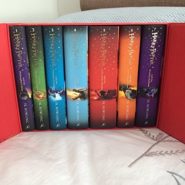Harry Potter Box Set: The Complete Collection, Hobbies & Toys, Books ...