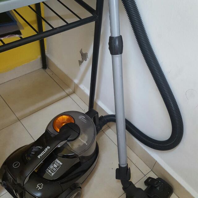 Philips Cyclone 5, TV & Home Appliances, Vacuum Cleaner & Housekeeping ...