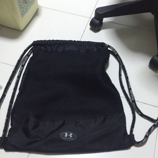 Under Armour Large Drawstring Bag, Men's Fashion, Activewear on Carousell