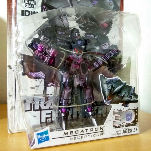 Transformers - Generations (Hasbro) Deception - Megatron C/W comic book ...