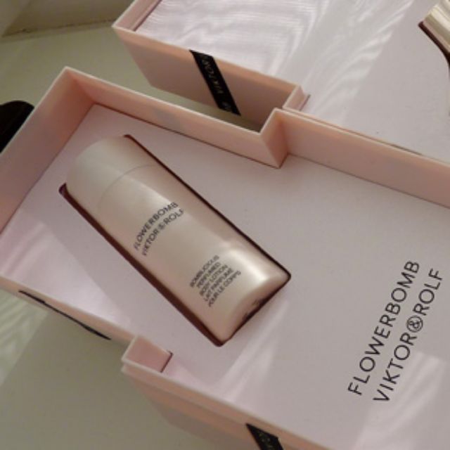 Brand New Viktor & Rolf Flowerbomb Bomblicious Perfumed Shower Gel ...