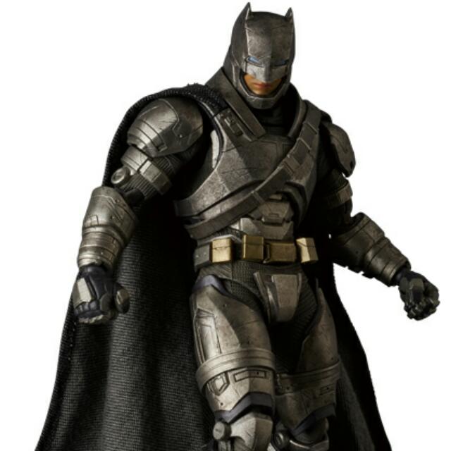 Armored Batman from "Batman Vs. Superman: Dawn of Justice" MAFEX No.23 ...