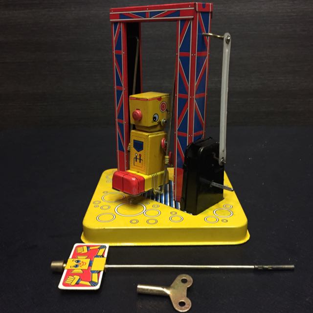Vintage Wind Up Swinging Robot, Hobbies & Toys, Toys & Games on Carousell