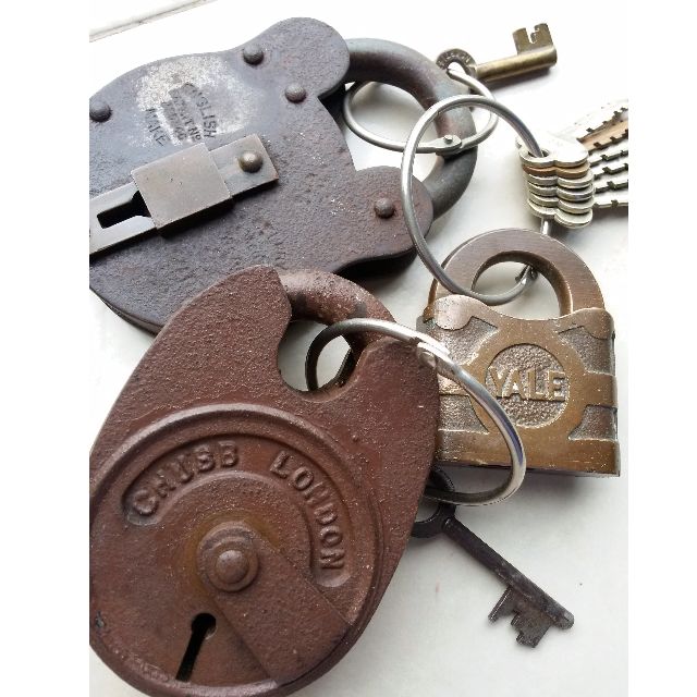 OLD Antique PAD LOCKS - CHUBB, YALE, Hobbies & Toys, Memorabilia ...