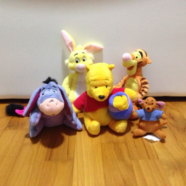 Set Of Pooh Bear And Friends!, Hobbies & Toys, Books & Magazines ...