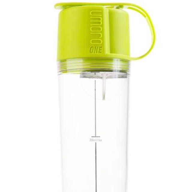 Umoro One Shaker Bottle, Furniture & Home Living, Kitchenware ...