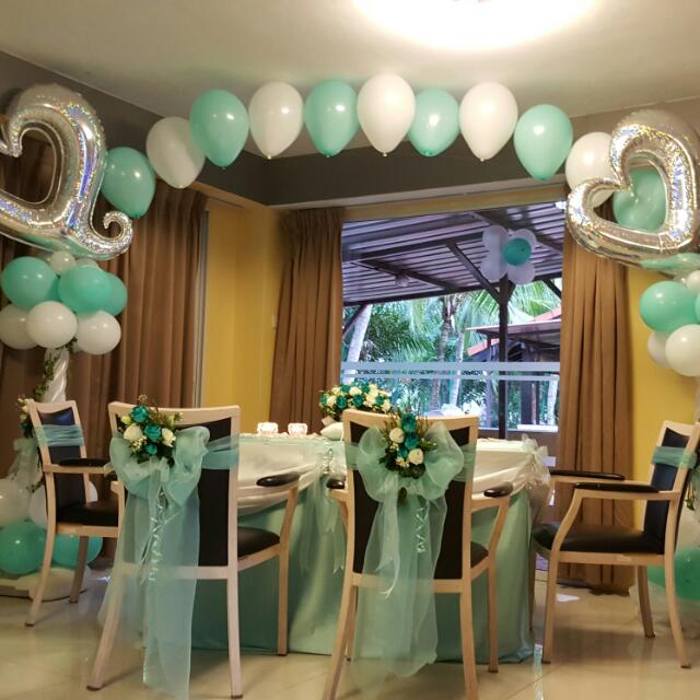 Balloon Arch Backdrop And Solemnization Table And Chairs Decor With ...