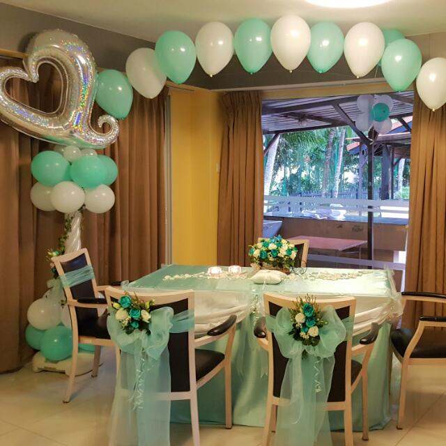 Balloon Arch Backdrop And Solemnization Table And Chairs Decor With ...
