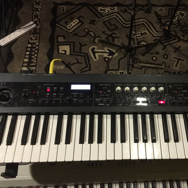 KORG PS60 Keyboard Synthesiser, Hobbies & Toys, Music & Media, Musical ...