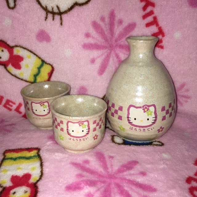 Hello Kitty Sake Bottle With 2 Cup, Babies & Kids, Bathing & Changing ...