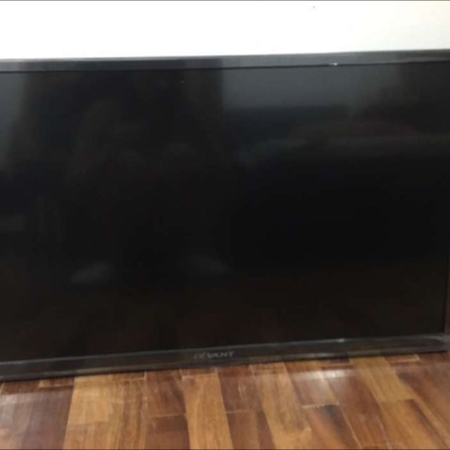 Rush Sale: 32'' LED LCD Devant TV, Babies & Kids, Baby Nursery & Kids ...