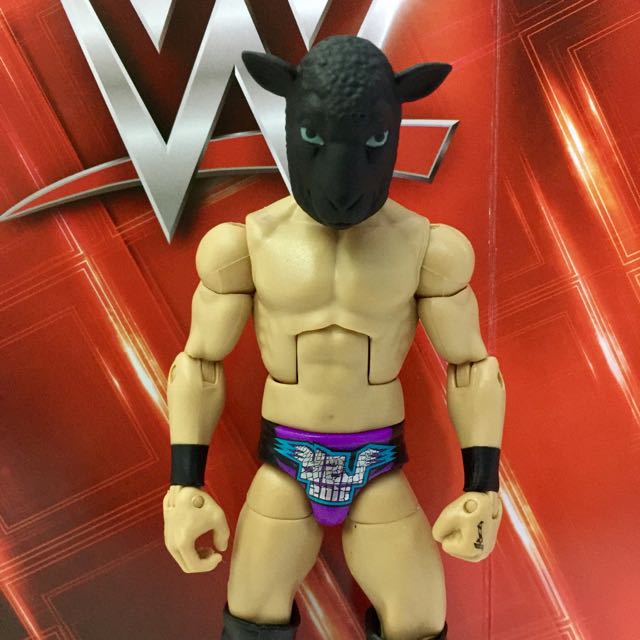 WWE Mattel- Braun Strowman 's Goat Mask, Hobbies & Toys, Toys & Games ...