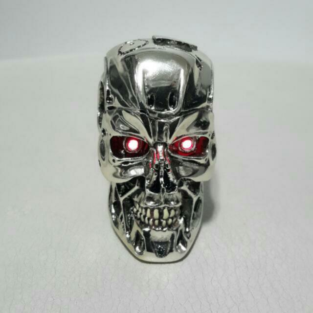 1/6 Terminator Skull(T-800)Head with Light Up Eyes n with stand(MIB ...