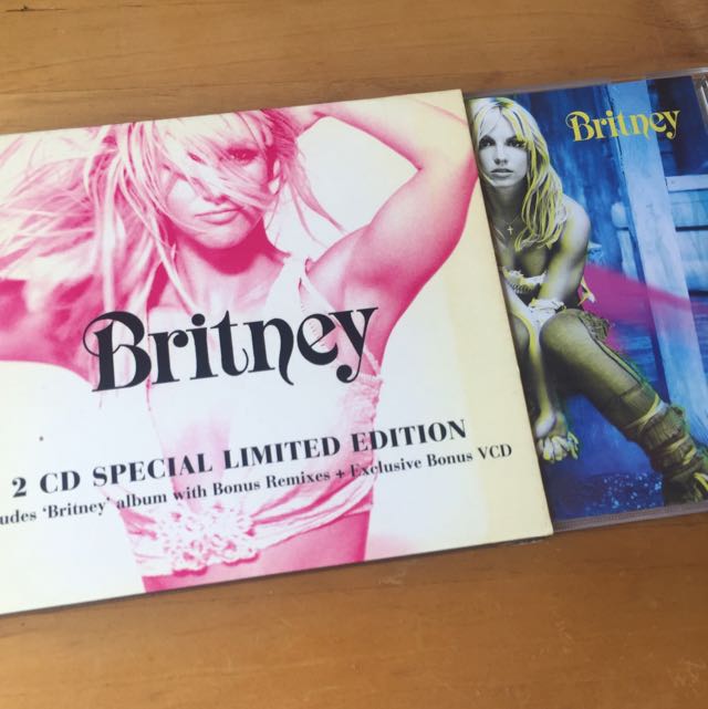 Britney Spears - Britney 2 CD limited edition, 興趣及遊戲, 收藏品及紀念品, 明星周邊 - Carousell