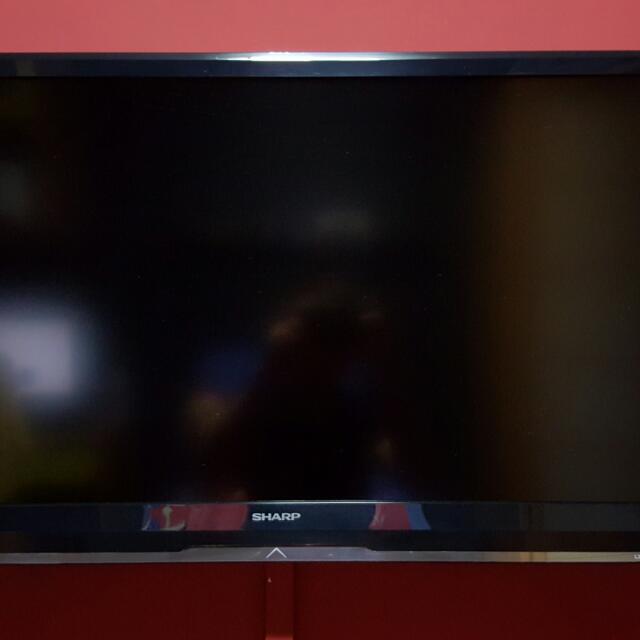 SHARP AQUOS 32 inch TV - LC 32LE340M, TV & Home Appliances, TV ...